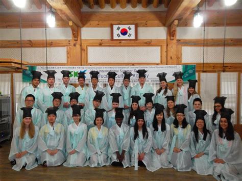 Gané La Beca Para Estudiar En Corea Y Reencontrarme Con Mi Novia