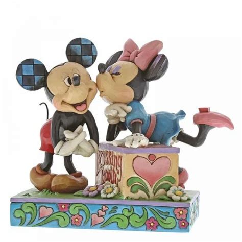 Disney Traditions Mickey And Minnie Mouse Kissing Booth Figurine £5995