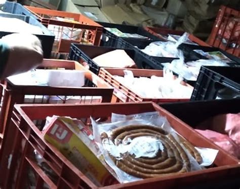 Boer In Arres Weens Beweerde Herverpakking Van Vrot Kos Landbou