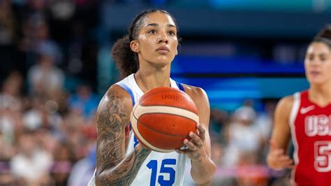 Gabby Williams France Silver Medalist Re Signs With Seattle Storm