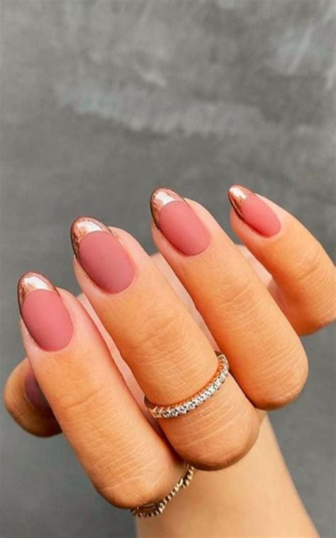 5 Diseños De Uñas Acrílicas Sencillas Color Rosa Para Una Manicura