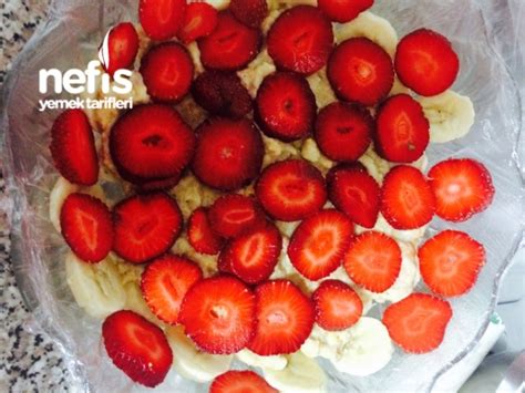Çilekli Muzlu Mozaik Pastam Nefis Yemek Tarifleri