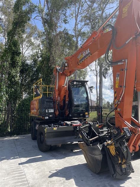 Choose The Right GPS Tracker For Your EXCAVATOR Teletrack