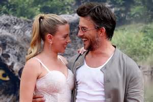 Jonathan Bailey Has Major Chemistry With Pretty Much Everyone On Earth