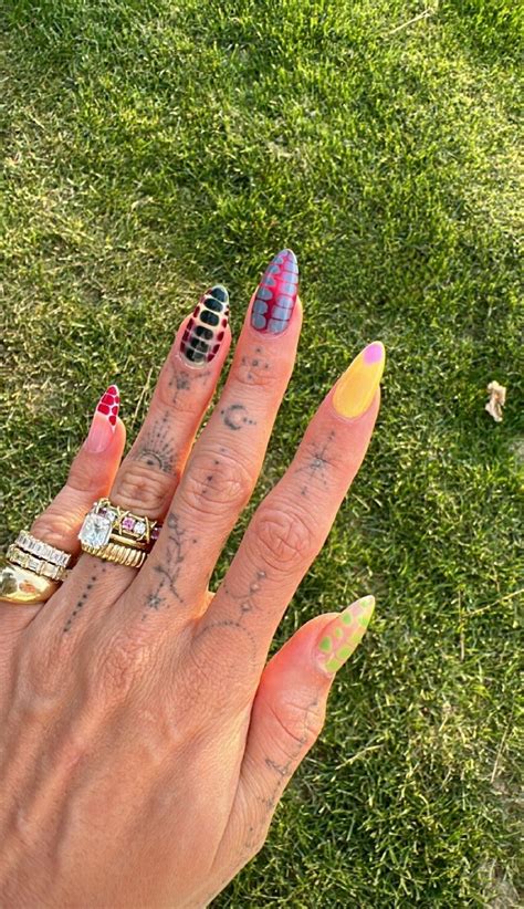 Mc Nails Artofit