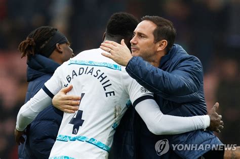 6연패 뒤 첫 승 램퍼드 이제 첫발…우리는 이길 자격이 있다 한국경제