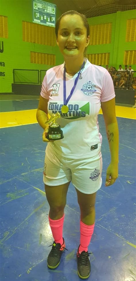 Brena Procurando Craques Peneira De Futebol