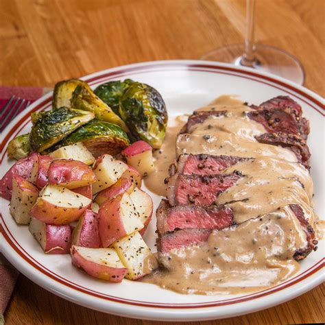 Tasty Craving A Fancy Steak Night Try French Pepper Steak Steak Au