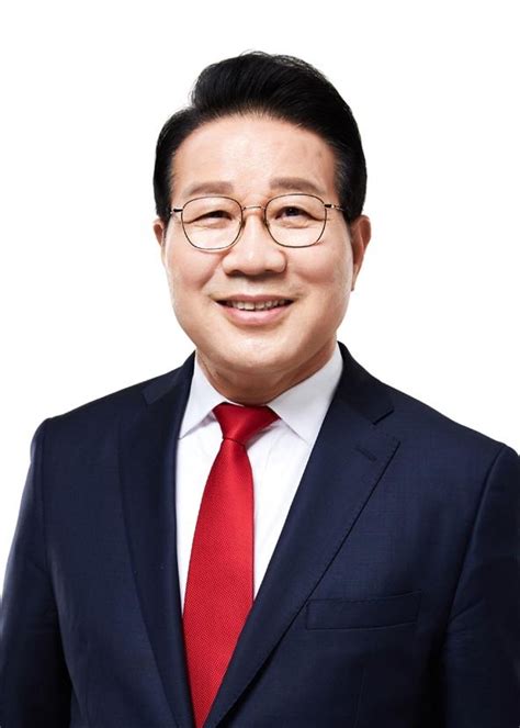 6·1 지방선거 시의원에서 구청장으로 김진홍 부산 동구청장 당선인