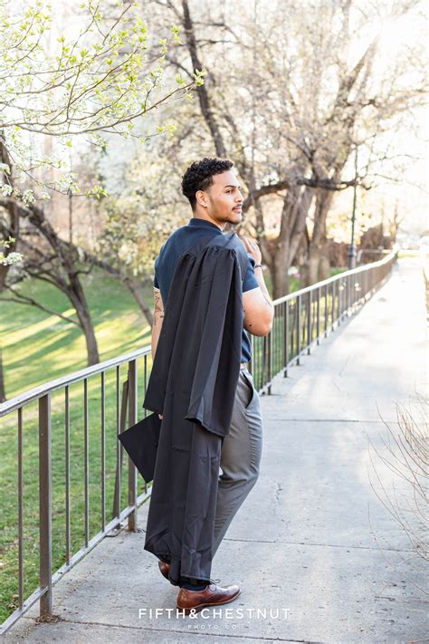 Classic Unr Grad Portraits In Reno By Unr Grad Photographer