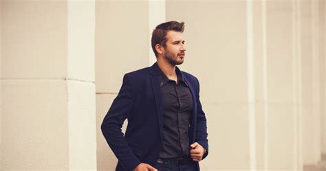 Ways To Spot A Narcissist According To Psychology