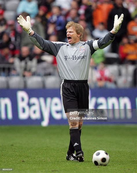 Oliver Kahn Goalkeeper Of Bayern Reacts During The Bundesliga Match