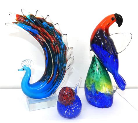 Lot Vintage Art Glass Bird Figurines