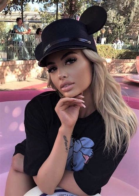 ⊱ɛʂɬཞɛƖƖą⊰ Girl With Hat Blonde Bombshell Girl