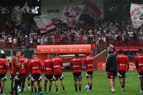 São Paulo FC on Twitter Um pouco da nossa quarta feira em imagens Treino a