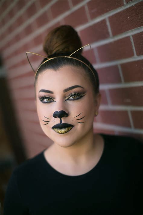 Cat Eyes Costume Makeup