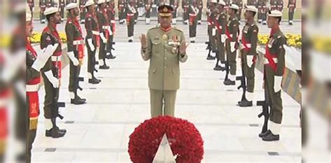 Defence Day Coas Bajwa Lays Floral Wreath At Martyrs Monument