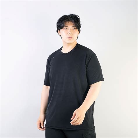 남자큰옷 기능성반팔티 잔줄 메쉬 블랙 빅사이즈 W127755