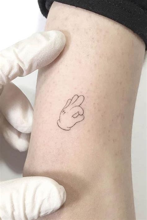 20 Tatuajes Pequeños Que Querrás Llevar Hoy Y Que Son Súper Bonitos