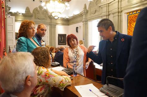MC Denuncia Nuevas Adjudicaciones A Dedo De Noelia Arroyo Por Valor