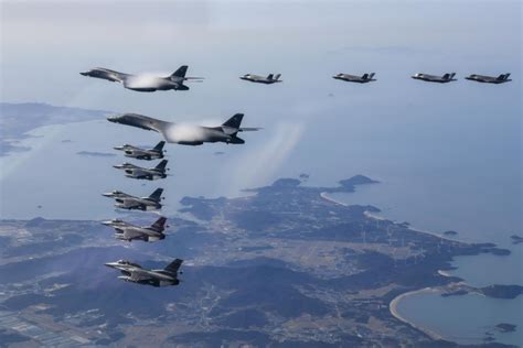 Corea Del Norte Lanza Dos Misiles Balísticos Hacia El Mar De Japón