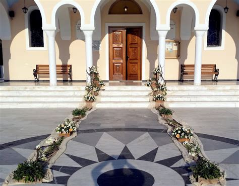 22 αξιολογήσεις για Ι Ν Αγίων Αναργύρων Παλαιά Φωκαία Εκκλησία στην