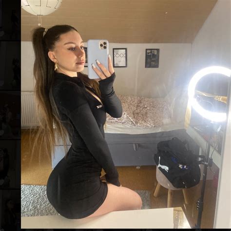 Isi 2604 R Influencernsfw