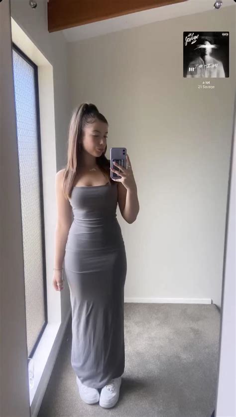 Nice R Clothedwomen