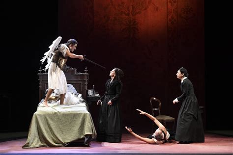 Teatro Carcano Arturo Cirillo Le News