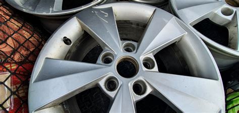 Восстановление и покраска штатных дисков Velorum — Skoda Octavia A7 Mk3