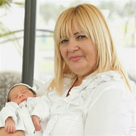 גילה עמר Youtube