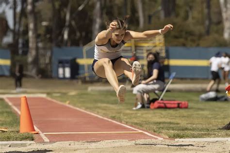 Tritons Put Up Solid Marks On Home Turf Uc San Diego