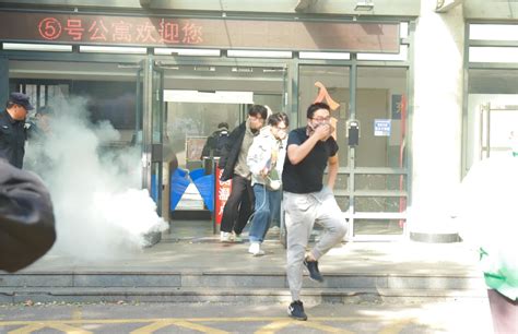 学校组织学生公寓紧急疏散情景式应急演练 山东艺术学院shandong University Of Arts