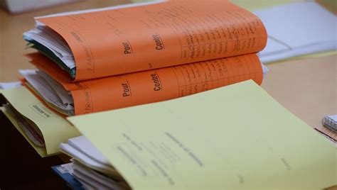 Un Professeur Jugé Pour Atteinte Sexuelle Sur Une élève De 14 Ans