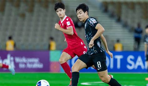 일본 탈락 한국 진출u 17 아시안컵 4강행→타지키스탄과 2 2 난타전 승부차기 승리