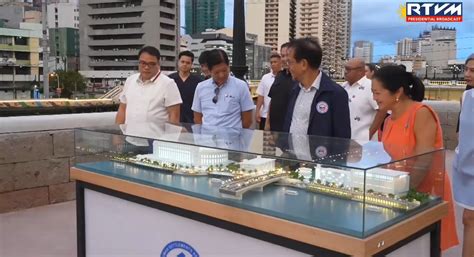First Couple Ininspeksyon Ang Progreso Ng Pasig Bigyang Buhay Muli