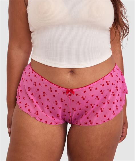 Cherie V String Print 01442701