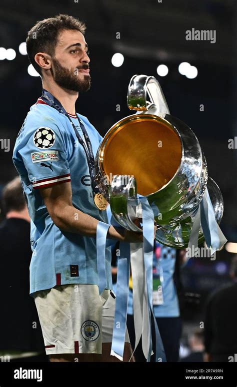 Istanbul Turkey June 10 Manchester City Player Bernardo Silva