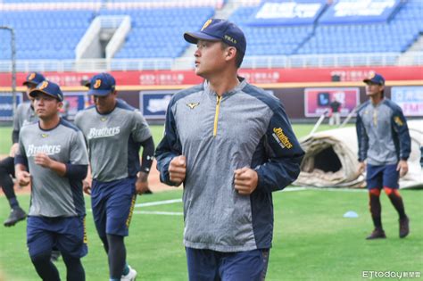 中職／許基宏保留一軍位置 丘總：最終得靠自己 Ettoday運動雲 Ettoday新聞雲