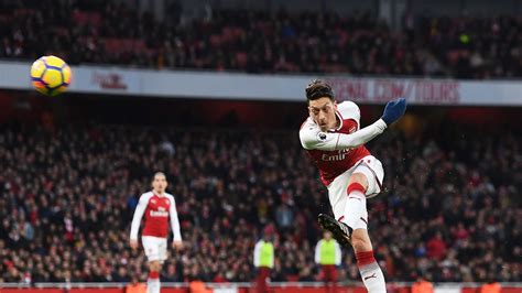 Arsenal 1 0 Newcastle Mesut Ozil Volleys Gunners Into Top Four