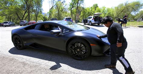 El Niño De 5 Años Detenido Al Volante Logra Montar En Un Lamborghini