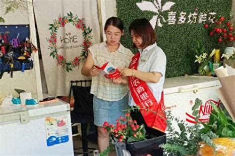 武乡农商银行精准发力提升服务效能营销现有客户宣传