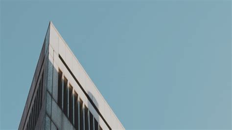 bridging the gap between textual and projectional editors