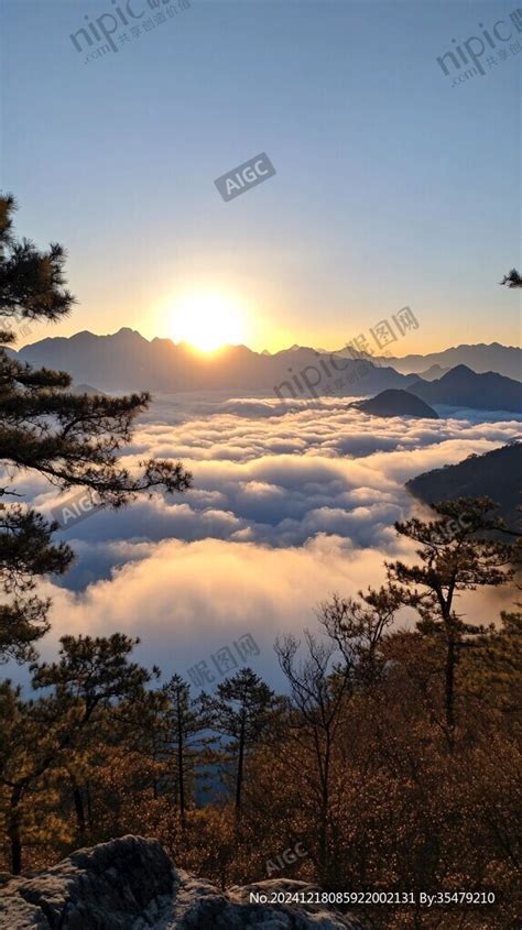 Ai创作图金秋云海 日出云海 云海金色 大水洞日出云海 高山云海日出 马台云海 云海日出 达瓦更扎日出 晚秋云海 骑龙坳云海日出 西岭云海