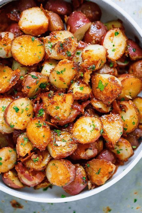 Homemade Garlic Roasted Potatoes At Linda Stubbs Blog