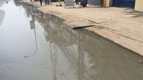 ទឹកលូសម្អុយហូរចូលដល់ច្រមុះប្រជាជនជាង ១សប្តាហ៍ហើយ អាជ្ញាធរខណ្ឌមានជ័យអត់ខ្ជីខ្វល់ មានវីឌីអូ