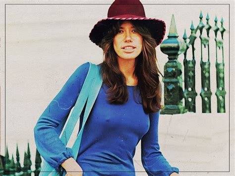 How Carly Simon Turned Her Stutter Into Singer Songwriter Genius