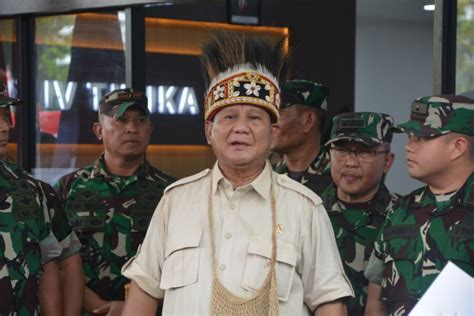 Danrem 174 ATW Bersama Pangdam XVII Cen Dampingi Menhan Prabowo