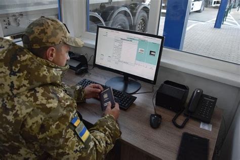 Додому з за кордону стало відомо як буде проводитися військовий облік українців за кордоном