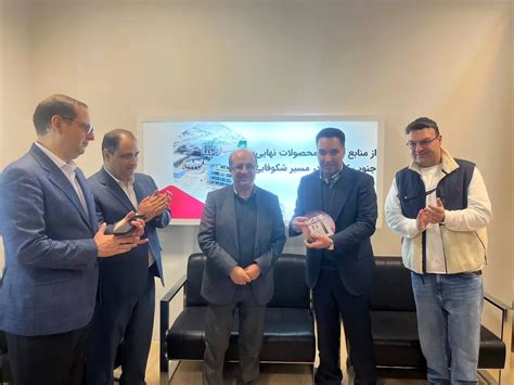بازدید معاون معدنی وزارت صمت از پنجمین نمایشگاه زنجیره تأمین فولاد و مس